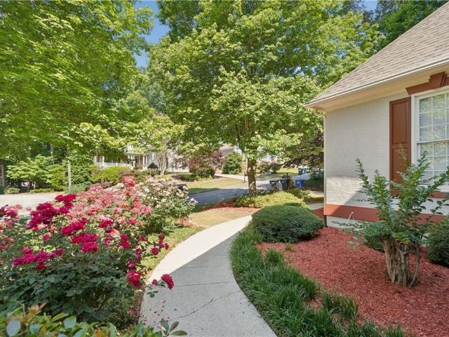 1611 Flowering Dogwood Drive