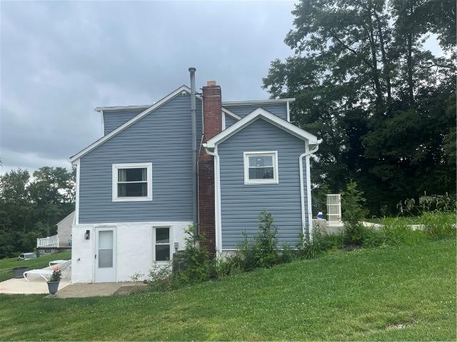 1611 Guffey Rd