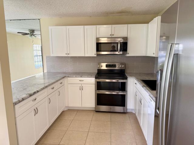 1611 Laurel Leaf Ln, Unit B, Fort Pierce, FL 34950 | MLS #B26008 | Compass