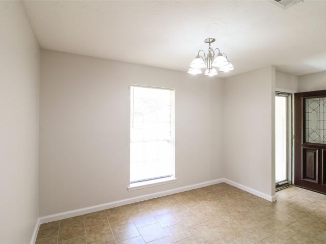 1611 Pecan Hollow Street