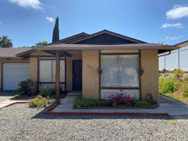 1611 Peacock Blvd, Oceanside, CA 92056