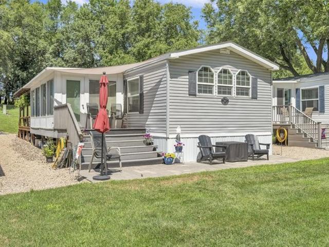 1611 Stern St Unit 11, Wahpeton, IA 51360