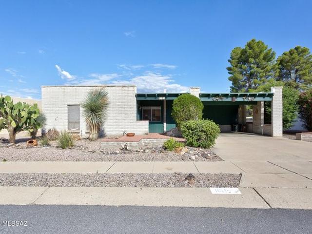 1611 S San Luis, Green Valley, AZ 85614