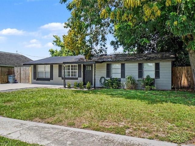 1611 Smithfield Cir W, Lakeland, FL 33801