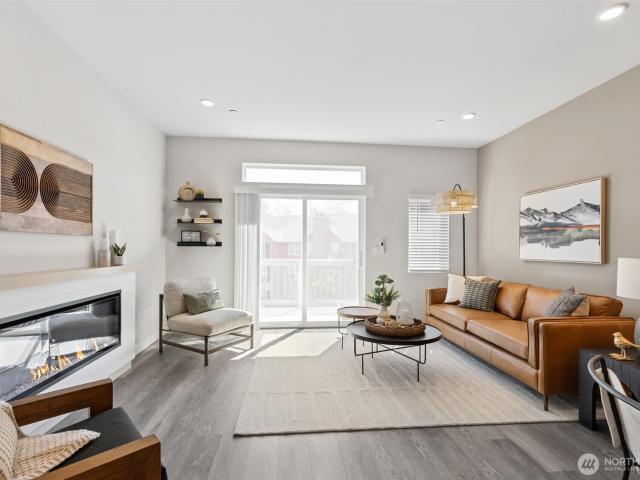 1611 TH Avenue W # K4