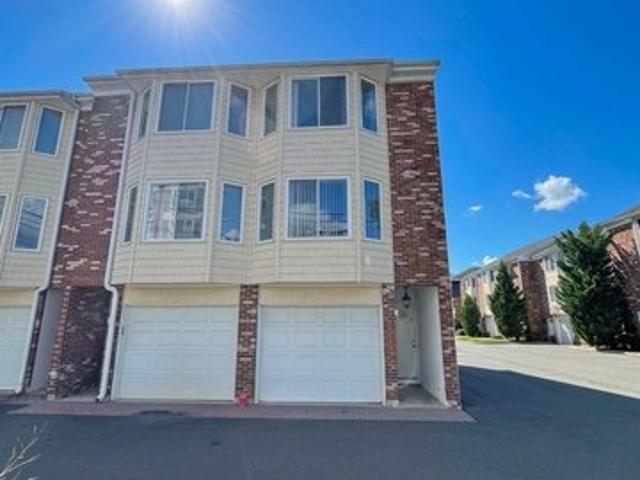 1611 Washington Blvd Apt 35, Stamford, CT 06902