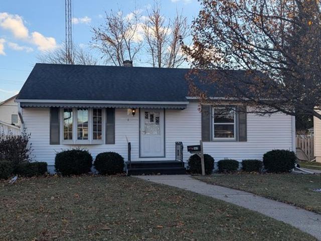 1611 26th St, Kenosha, WI 53140