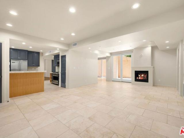 16123 W Sunset Boulevard 105