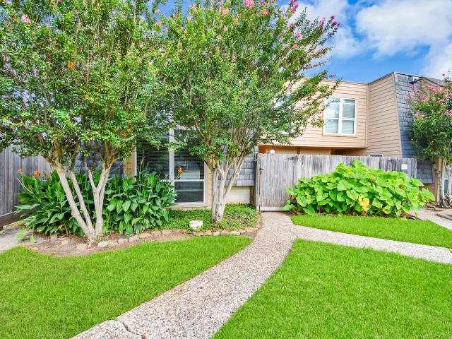 16120 Stuebner Airline Road 404