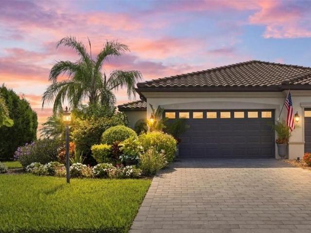 16120 Sunny Day Dr, Bradenton, FL 34211
