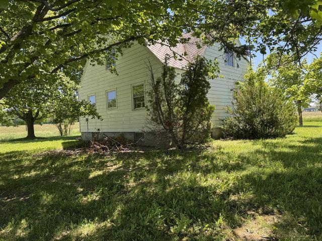 16121 Three Oaks Road