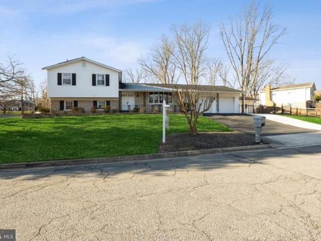 16121 Kenny Rd, Laurel, MD 20707