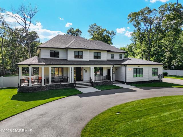 1612 Badger Drive