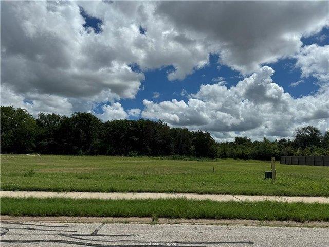 1612 Bennett St, Bryan, TX 77802