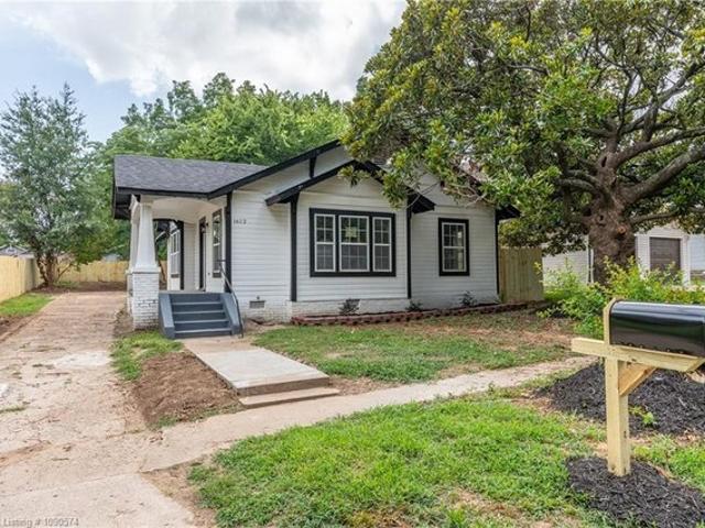 1612 Cedar St, Van Buren, AR 72956