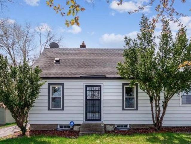 1612 County Road C E