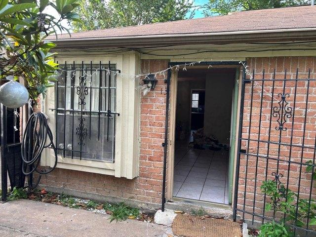 1612 Crestdale Dr Apt 13, Houston, TX 77080
