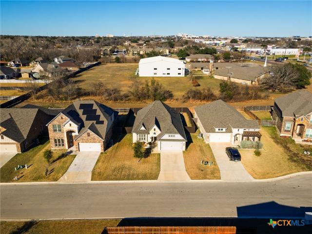 1612 Crooked Tree
