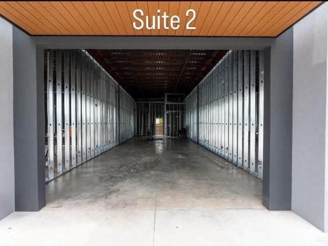 1612 E Business 83