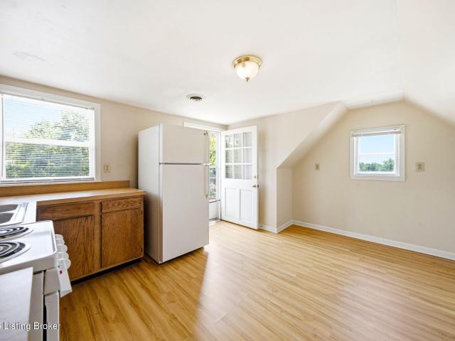 1612 Ellwood Ave 4