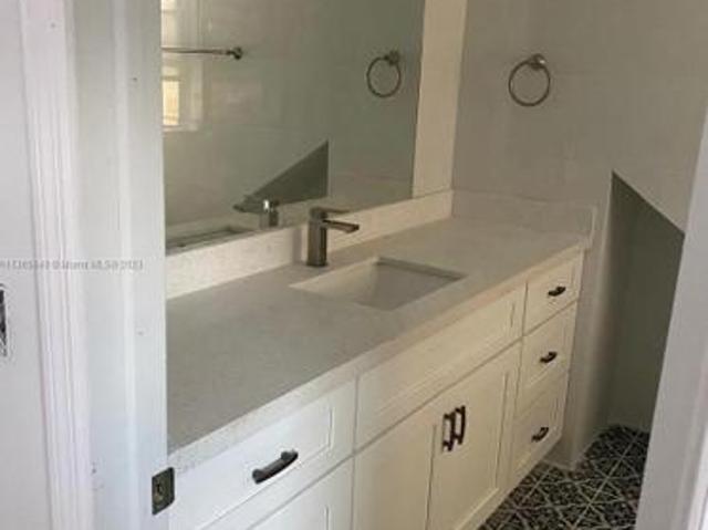 1612 Harrison St #10, Hollywood, FL 33020