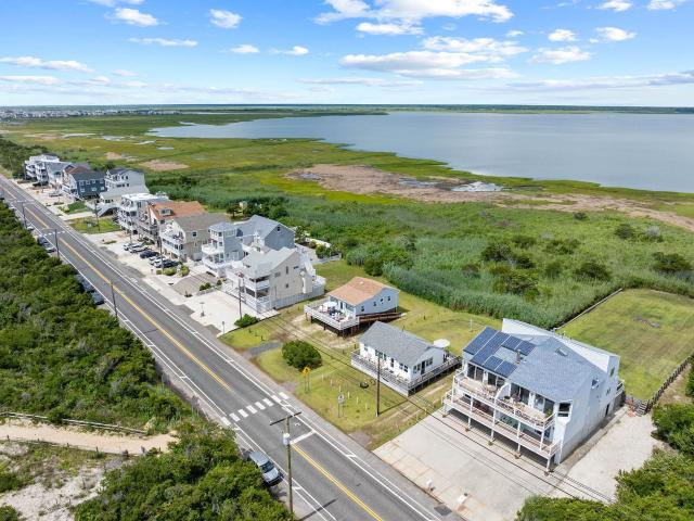 1612 Landis Avenue