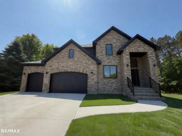 1612 Royal Birkdale Dr, Oxford, MI 48371