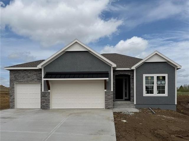 1612 SW Arbor Park Dr, Lee's Summit, MO 64082