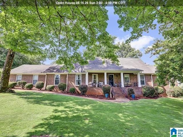 1612 Shades Crest Rd, Hoover, AL 35226