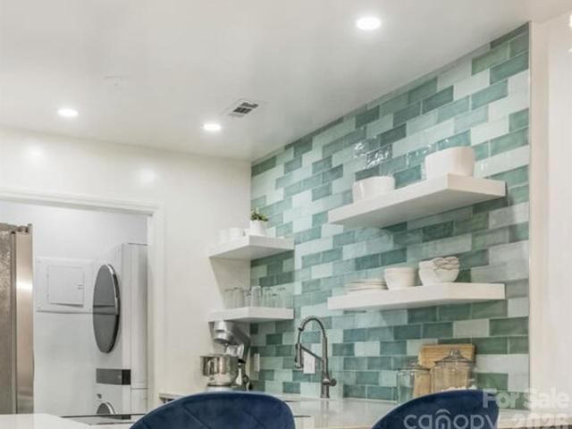 1612 Sharon Rd W Apt 68, Charlotte, NC 28210