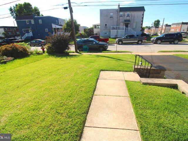 1612 Tremont Avenue