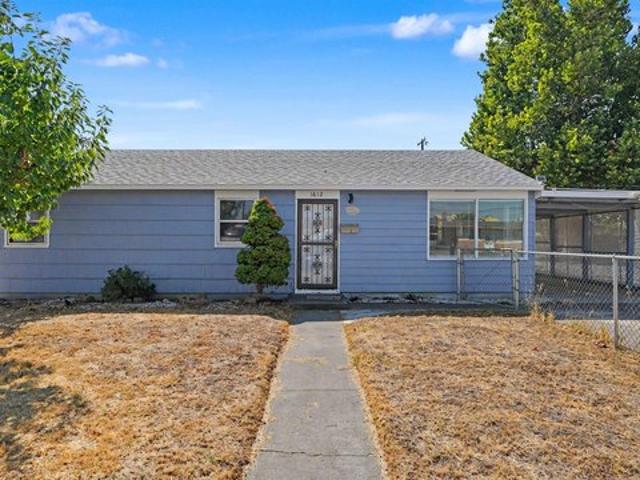 1612 W Brown St, Pasco, WA 99301