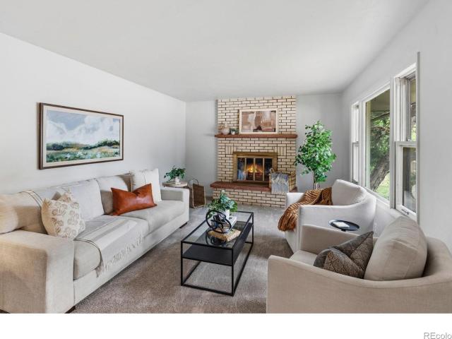 1612 W Prospect Road
