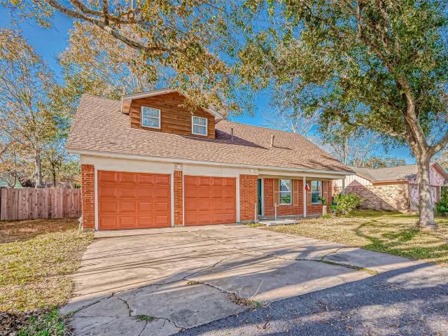 1612 2nd St, League City, TX 77573 | MLS #14195 | Compass
