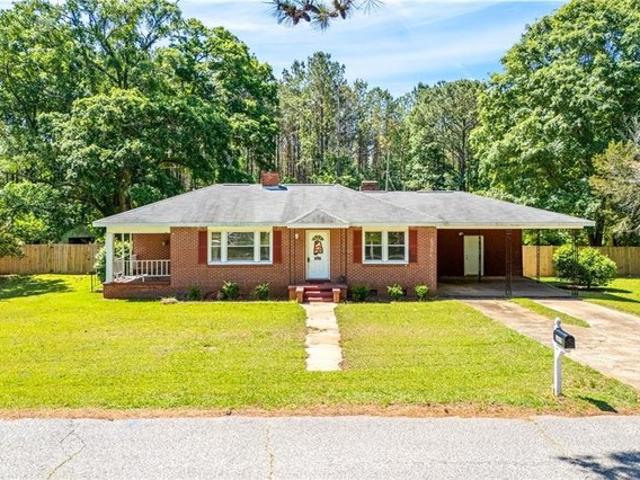 1612 33rd St, Valley, AL 36854