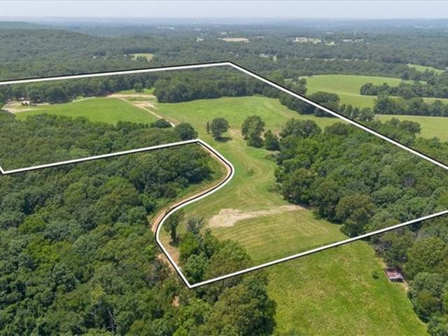 16135 N Old Wire Rd, Garfield, AR 72732