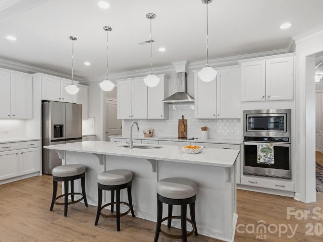 16136 Commodore Drive