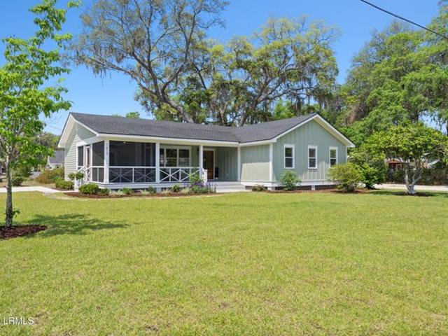 1613 Madrid Ave, Port Royal, SC 29935