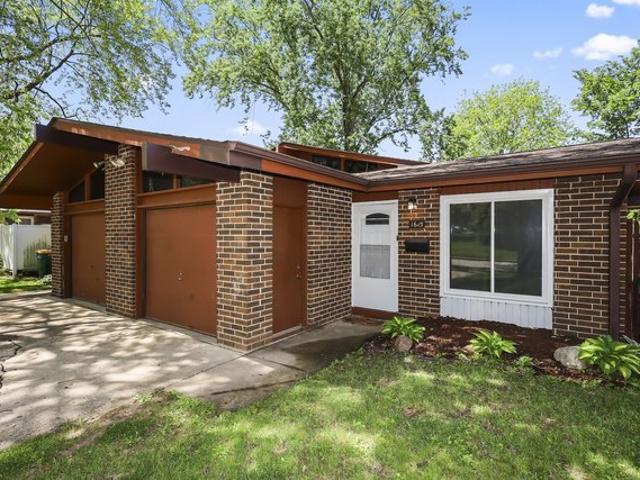 1613 Mary Ann Ln, Lockport, IL 60441