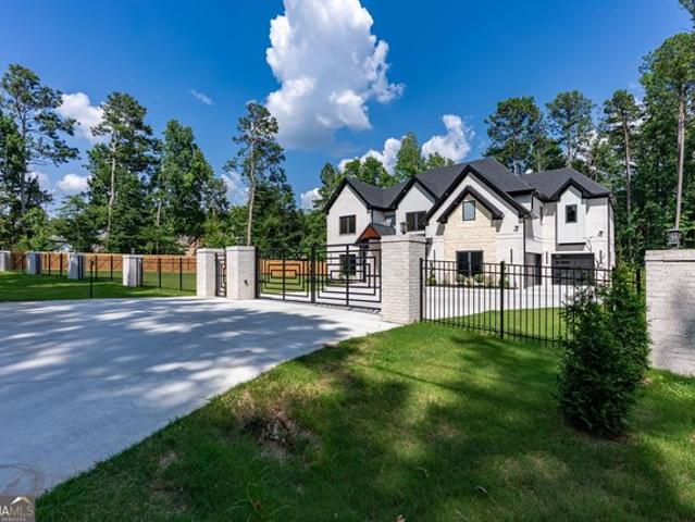 1613 Azalea Dr, Lawrenceville, GA 30043