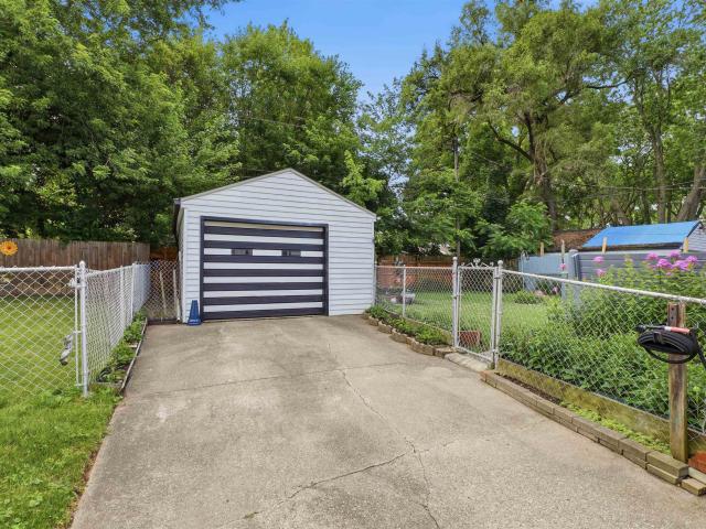 1613 Berrywood Lane