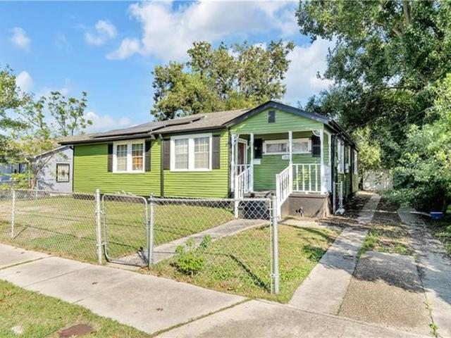 1613 Clouet St, New Orleans, LA 70117