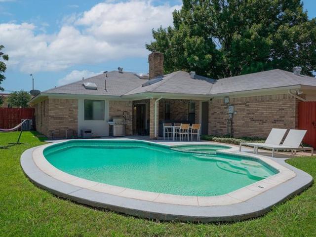 1613 E Spring Valley Rd, Richardson, TX 75081