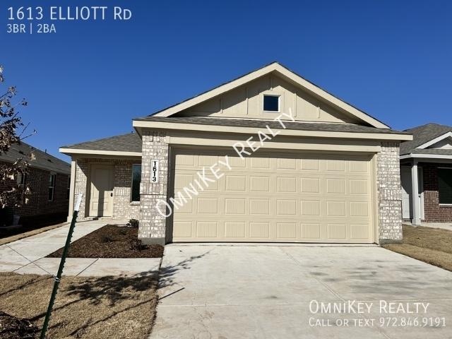 1613 ELLIOTT Rd, 3 beds, 2 full baths