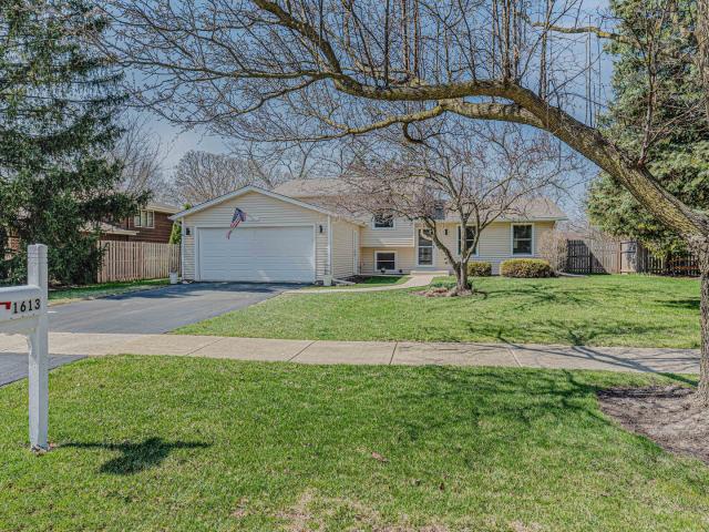 1613 Fairway Lane
