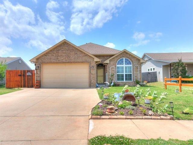 1613 Ginger Ave, Moore, OK 73160