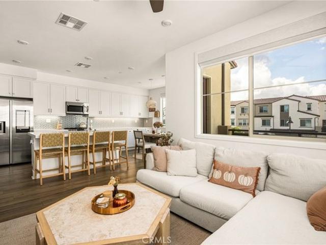 1613 Jade Rd, Rancho Mission Viejo, CA 92694