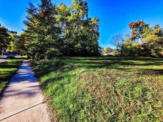 1613 Leer St, South Bend, IN 46613