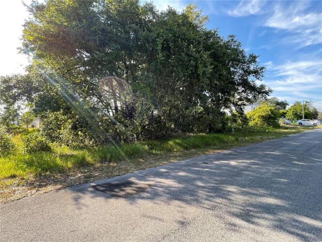1613 Tench Ct, Poinciana, FL 34759 | MLS #T3531