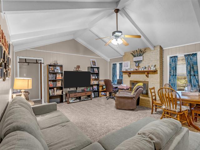 1613 Todd Trail